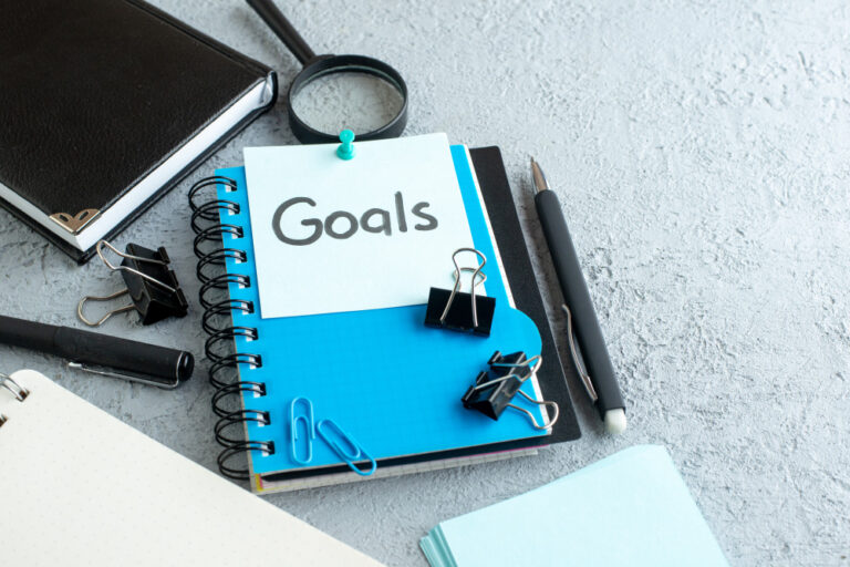 10 Smart Goals Examples for Small Businesses